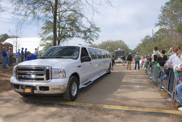 Executive Stretch Excursion Limo - Mikes Limousine